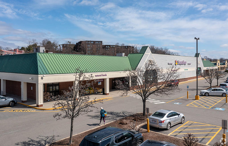 Atlantic Capital Partners sells four Stop & Shop-anchored assets for ...