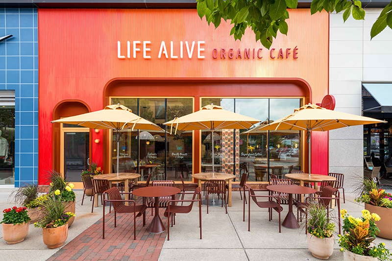Legacy Place opens Life Alive Organic Cafe : NEREJ