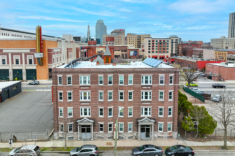 Bradley of Horvath & Tremblay completes $5.74 million in sales : NEREJ