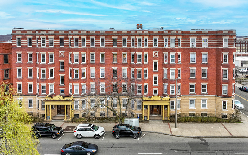 Bradley of Horvath & Tremblay completes $5.74 million in sales : NEREJ