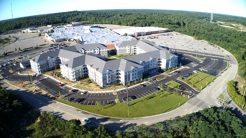 Second Horizon Capital acquires 150,000 s/f Macy’s box and acres : NEREJ
