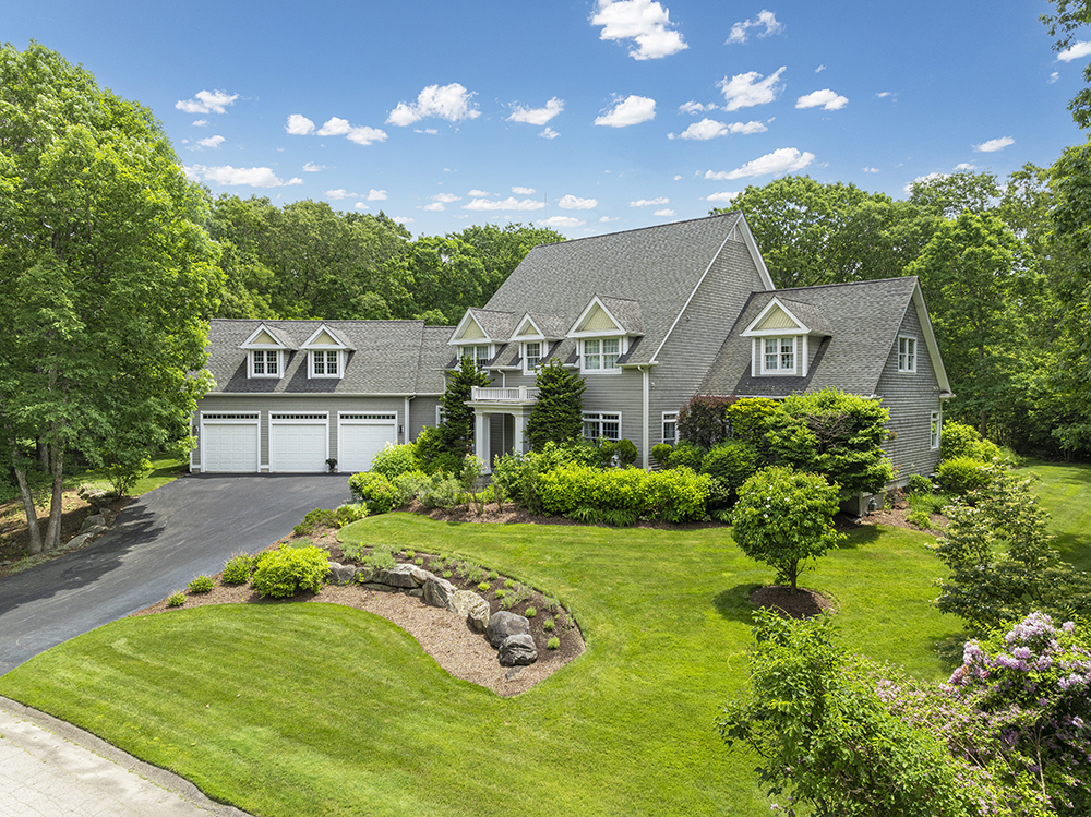 Ashley and Stella Fitzsimmons of Lila Delman Compass broker $1.6 ...